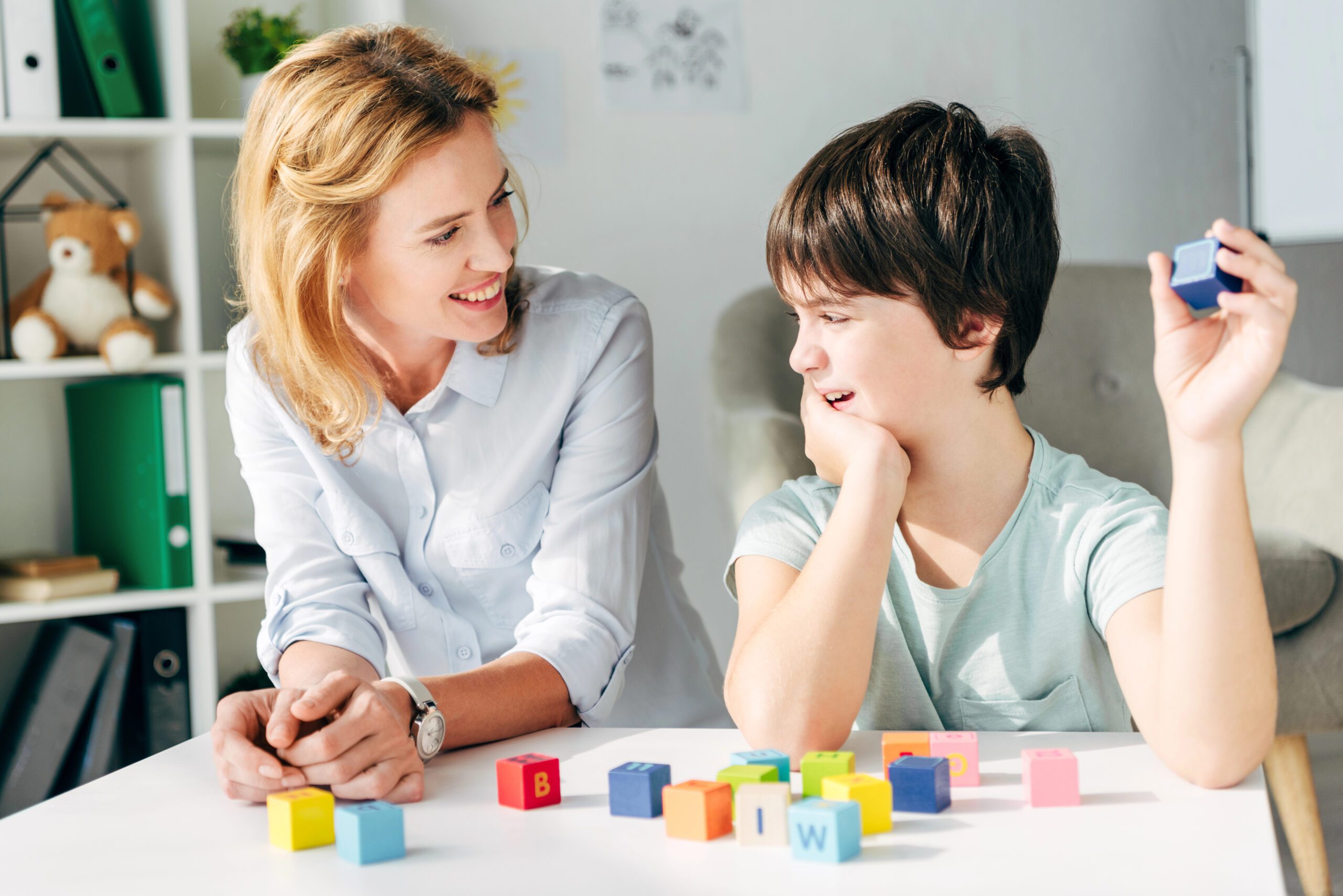 5 Ways ABA Therapy Builds Child Independence